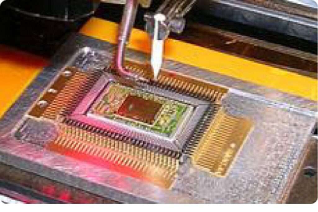 izmo Microsystems Develops 40 GHz RF Package for Defence | Machine ...